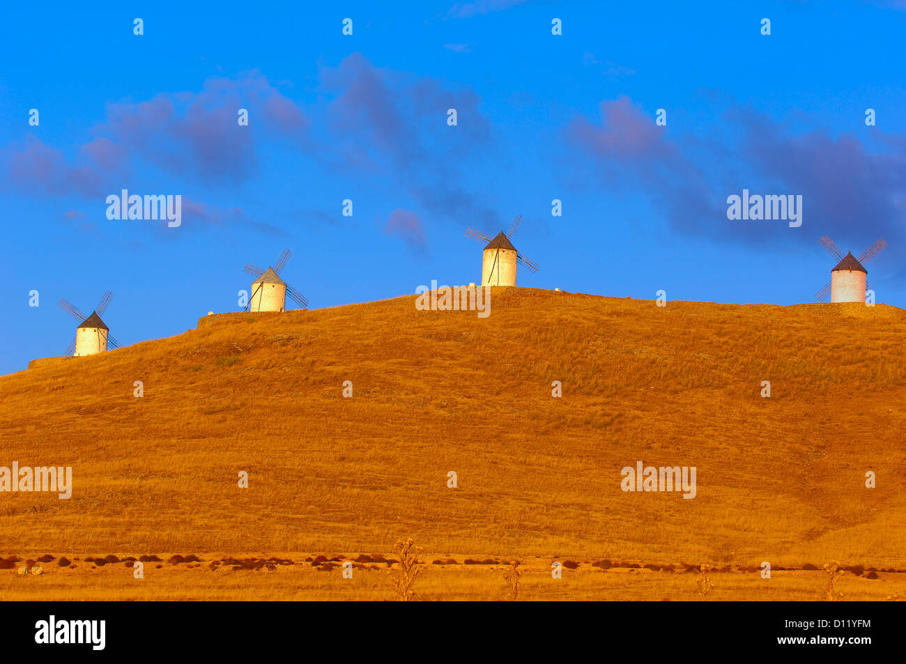 Consuegra, mulini a vento, provincia di Toledo, itinerario di Don ...