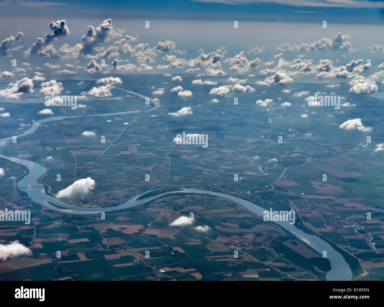 Fiume po aerea immagini e fotografie stock ad alta risoluzione - Alamy