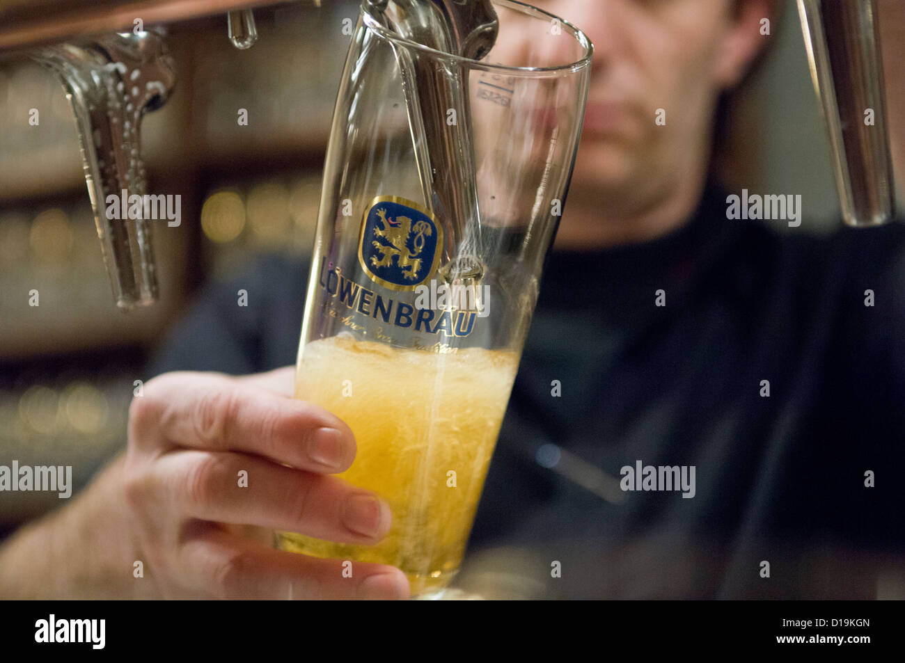 Disegno pinta birra immagini e fotografie stock ad alta risoluzione - Alamy