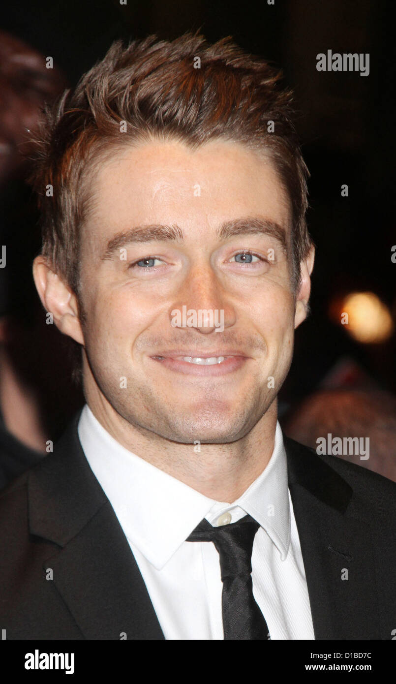 Dic. 13, 2012 - New York New York, Stati Uniti - Attore ROB BUCKLEY ...