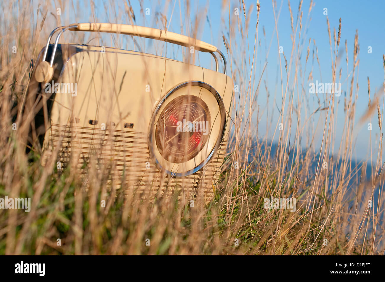 Radio a transistor a boccola immagini e fotografie stock ad alta ...
