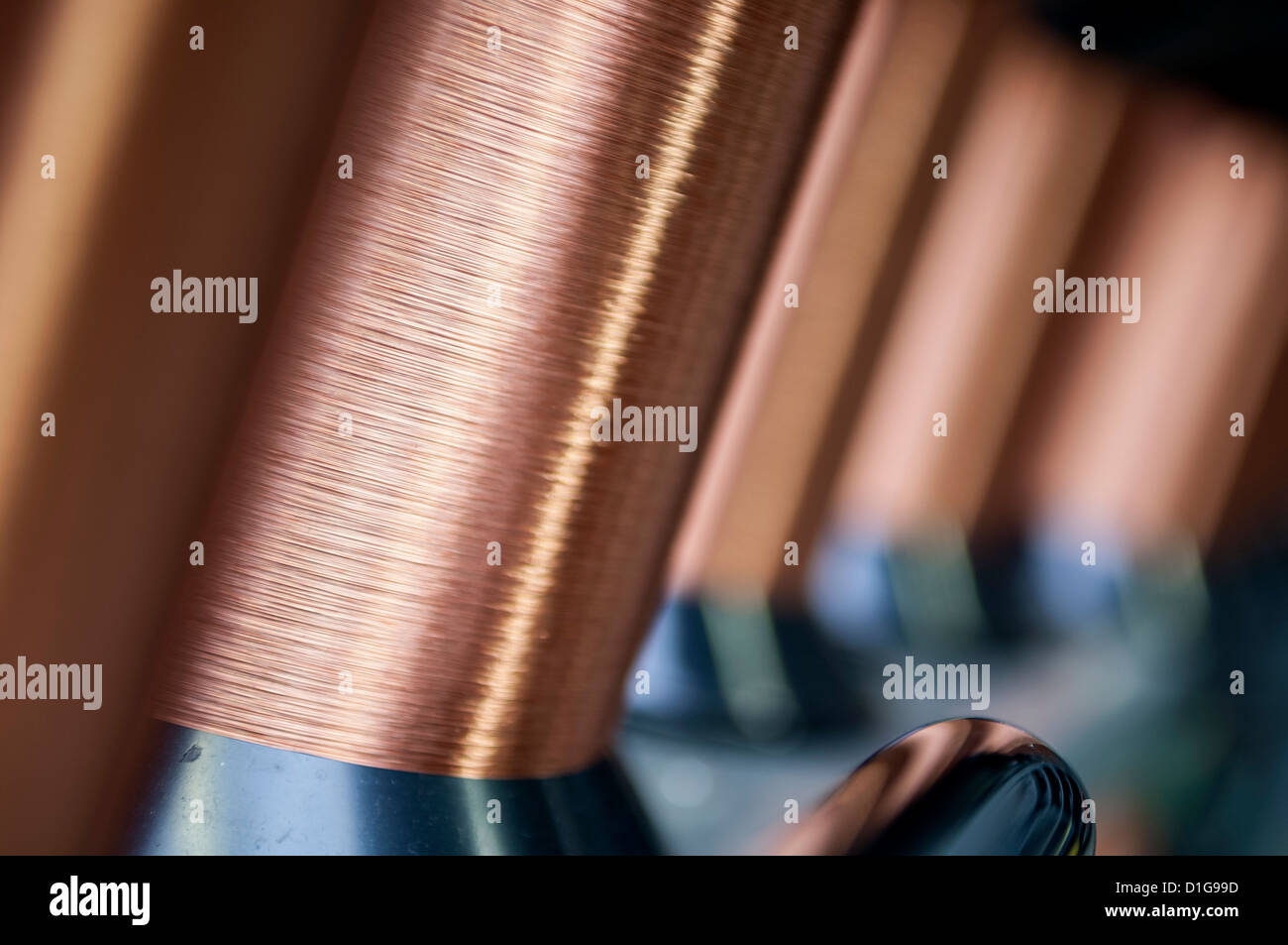 Bobina di rame immagini e fotografie stock ad alta risoluzione - Alamy