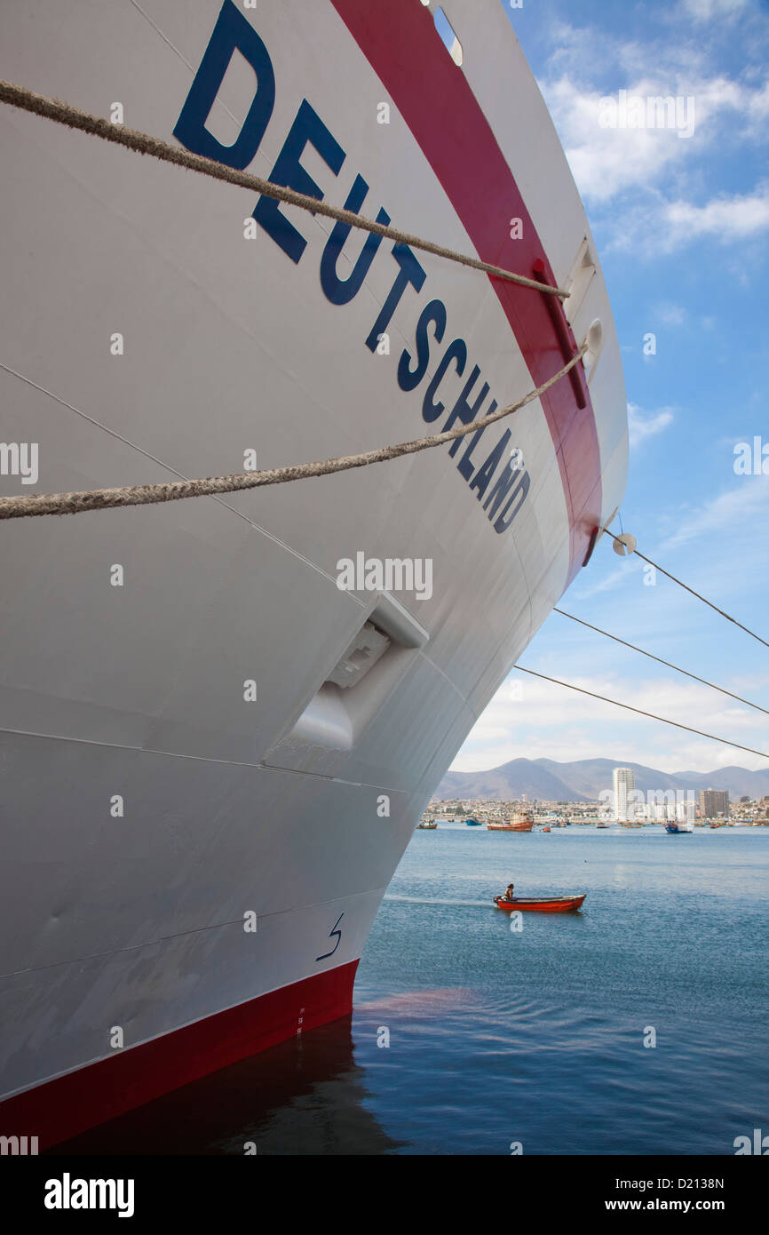 Nave da crociera MS Deutschland, Reederei Peter Deilmann e pesca dinghy ...