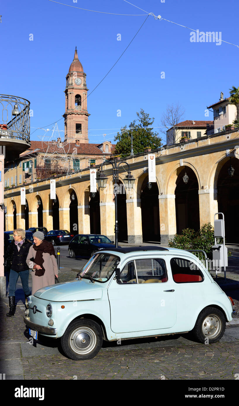 Auto italia immagini e fotografie stock ad alta risoluzione - Alamy
