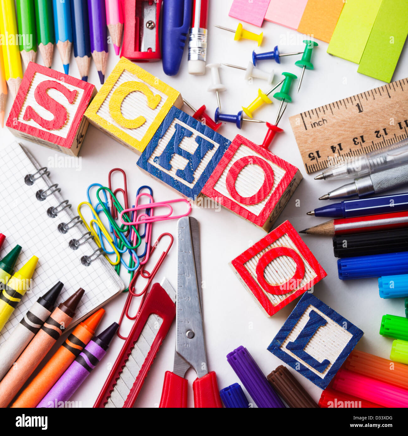 School supplies vector clip art immagini e fotografie stock ad alta ...