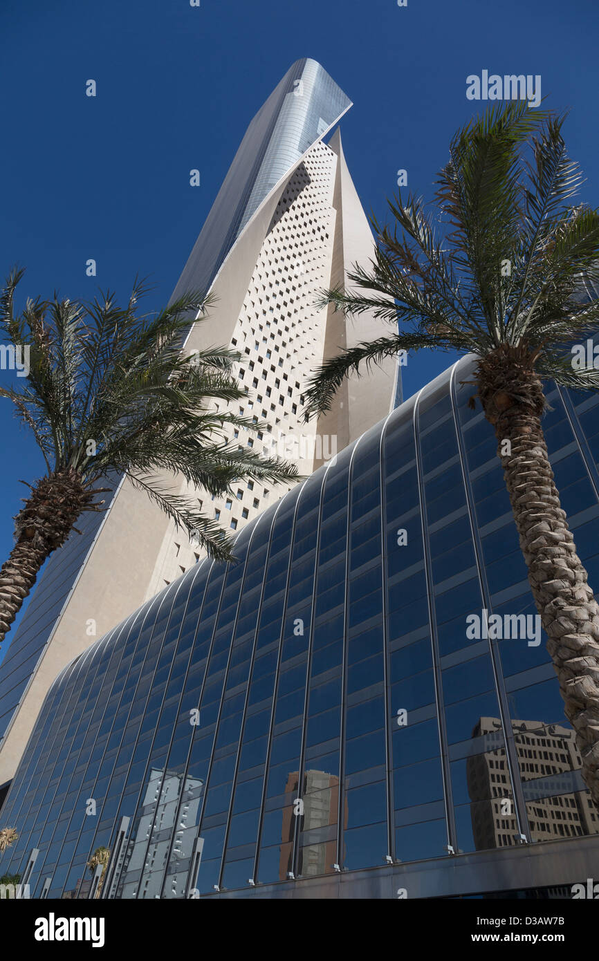 Al hamra tower kuwait city immagini e fotografie stock ad alta ...