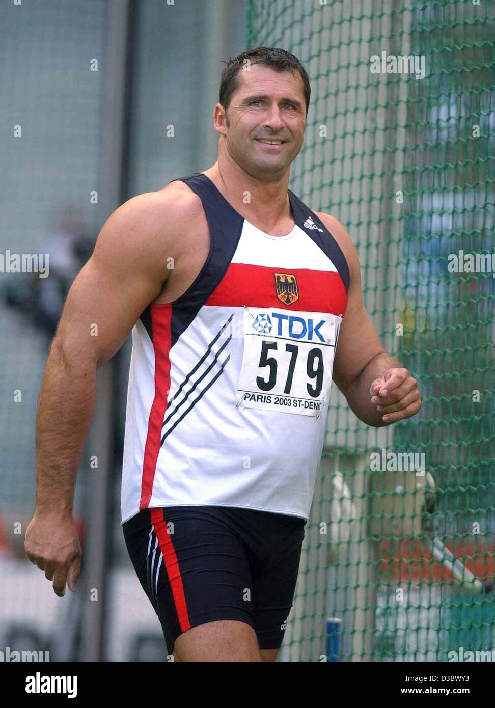 (Dpa) - atleta tedesco Lars Riedel sorrisi come egli lascia la corona ...