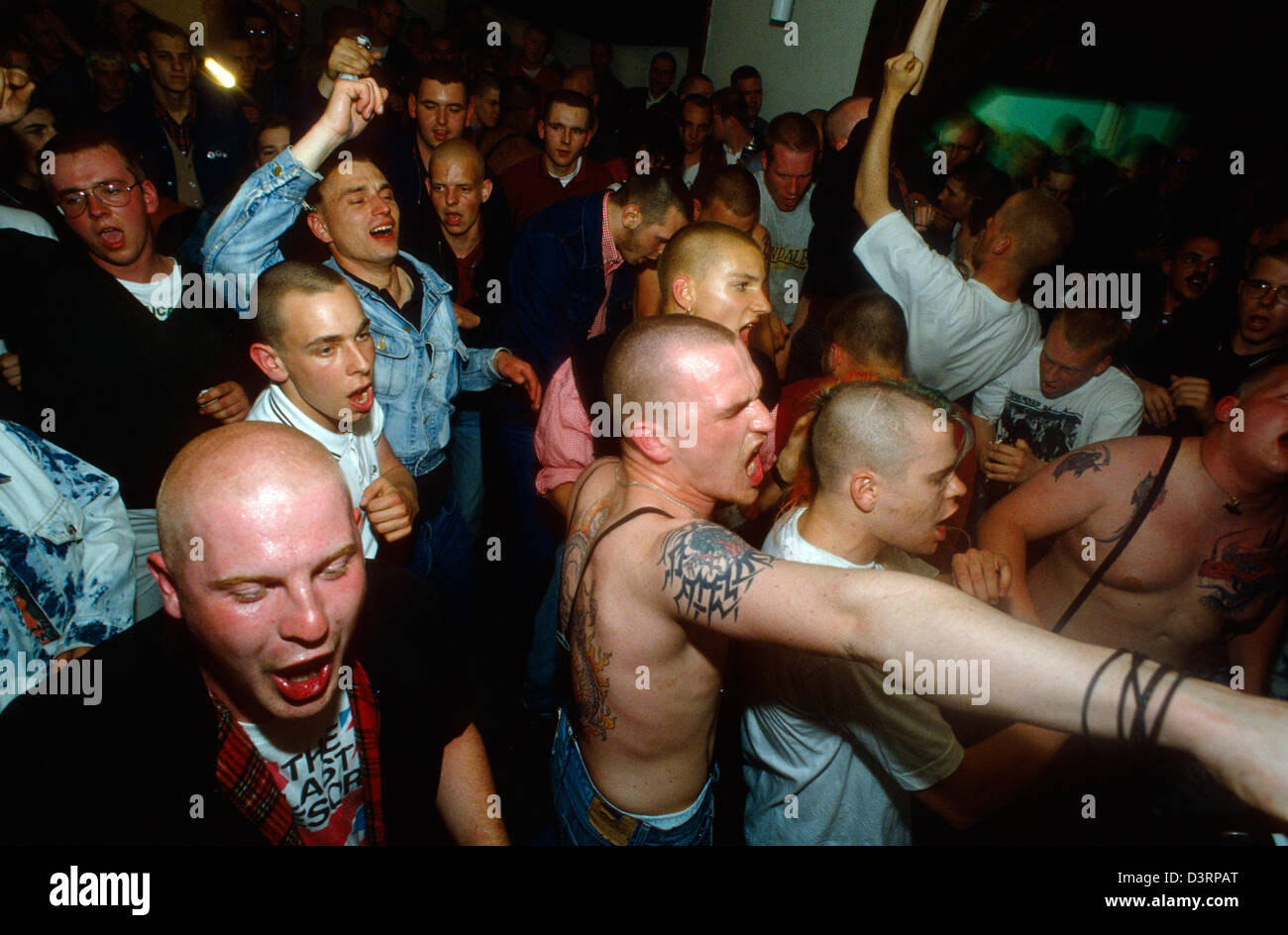 Skins skinhead skinheads immagini e fotografie stock ad alta ...