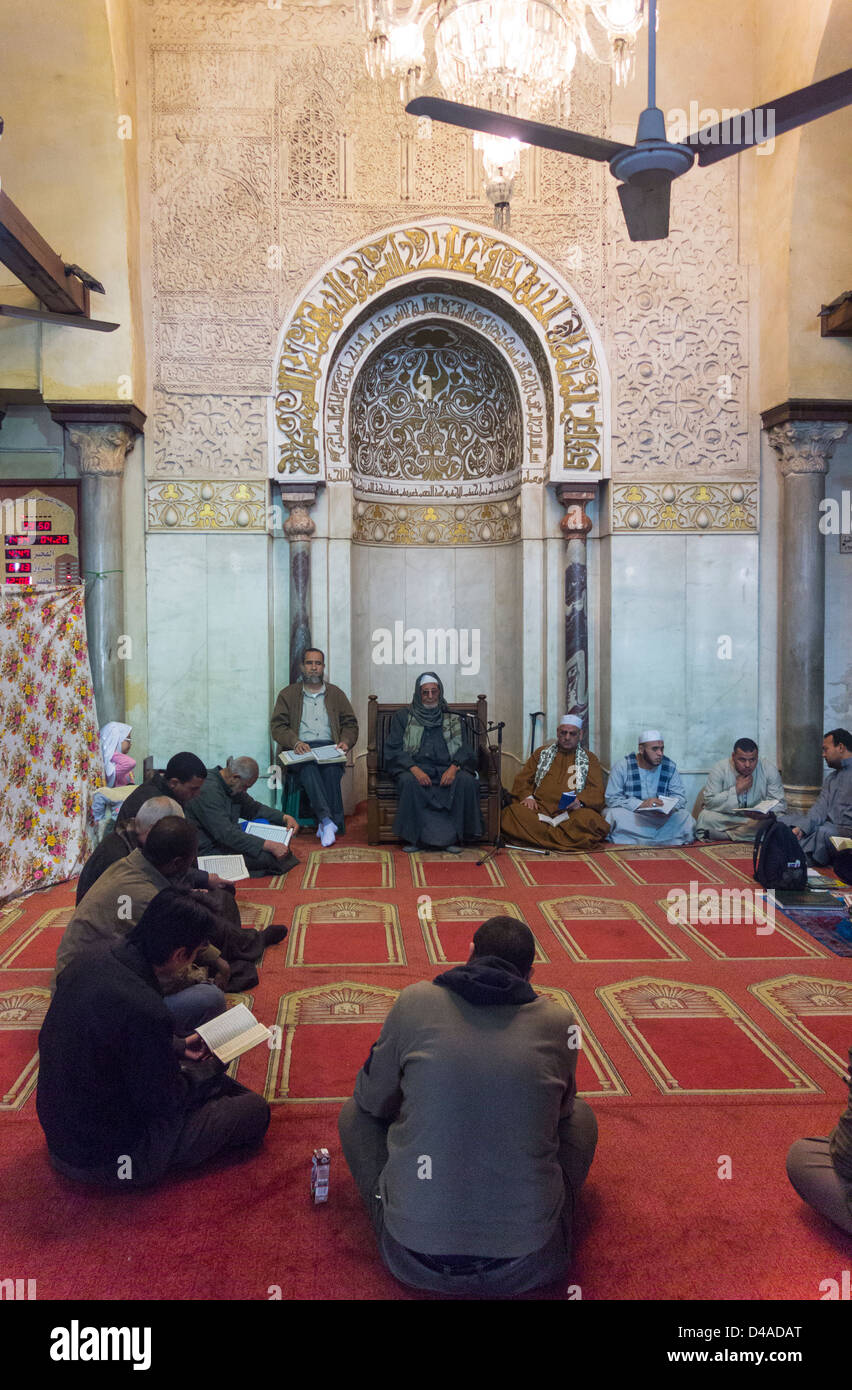 Interior al azhar mosque cairo egypt immagini e fotografie stock ad ...