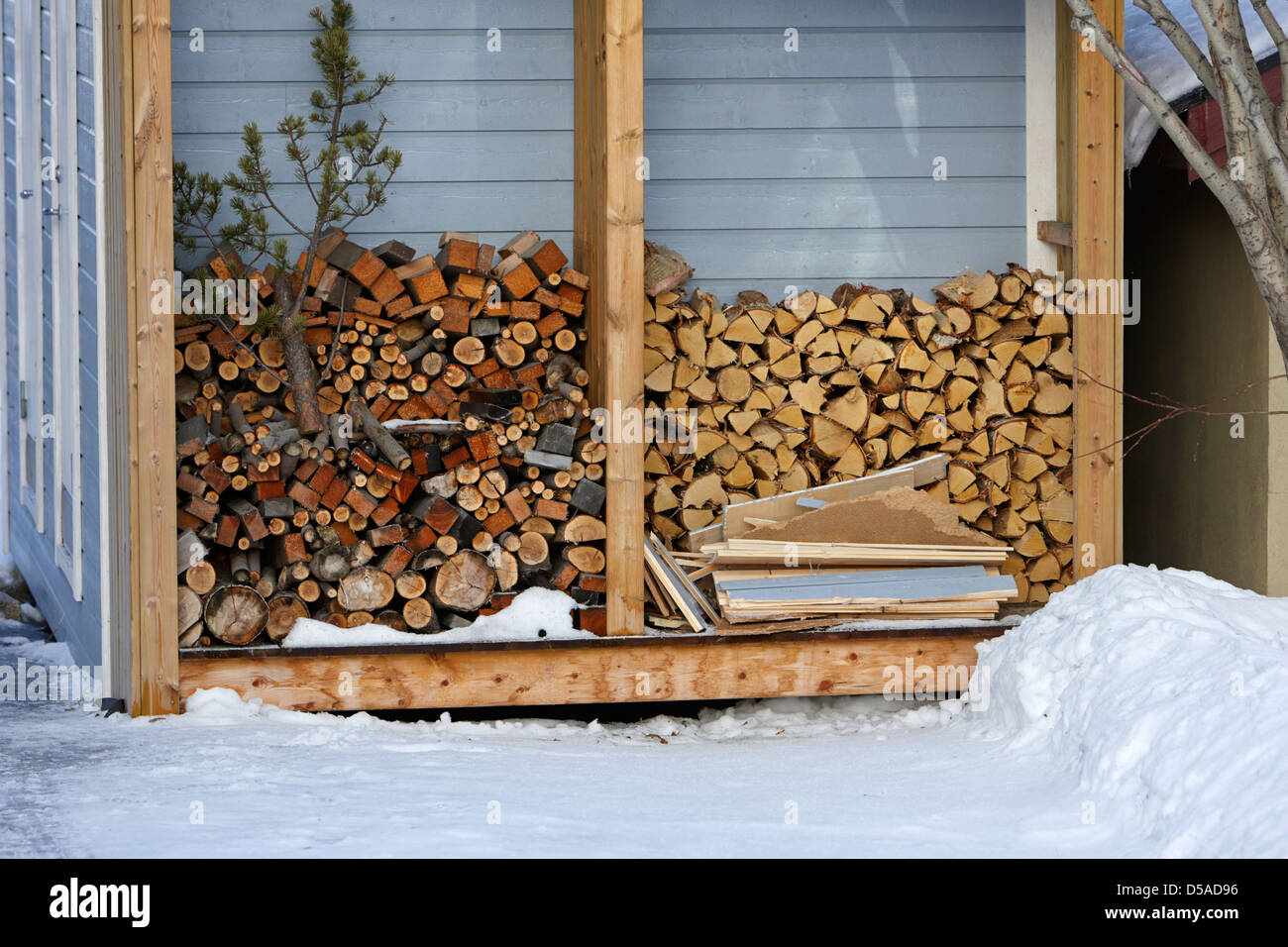 Legno tagliato immagini e fotografie stock ad alta risoluzione - Alamy