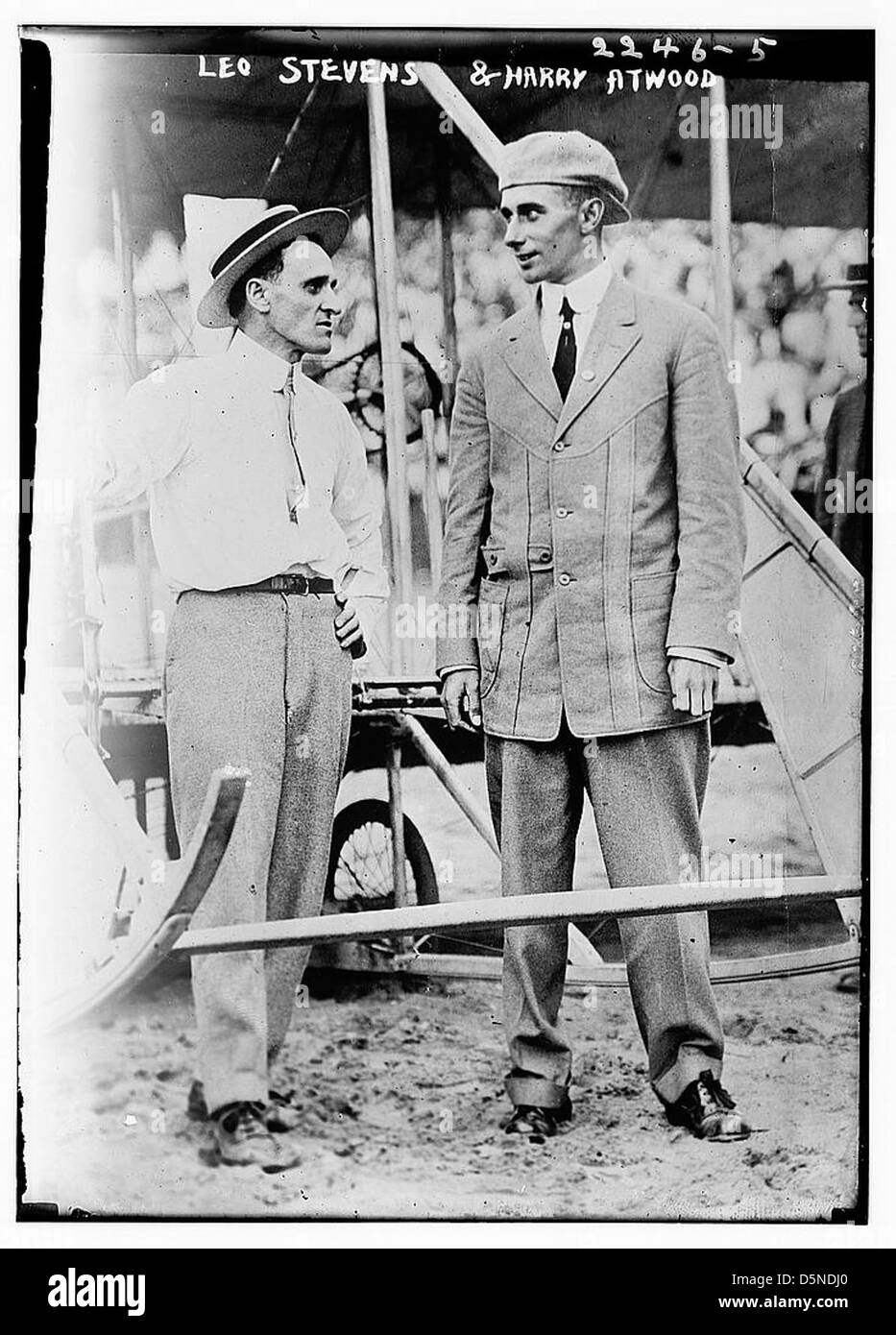 Harry stevens immagini e fotografie stock ad alta risoluzione - Alamy