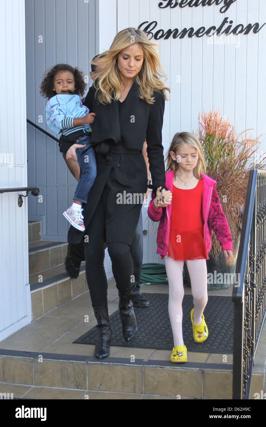 Leni klum and lou sulola samuel immagini e fotografie stock ad alta ...