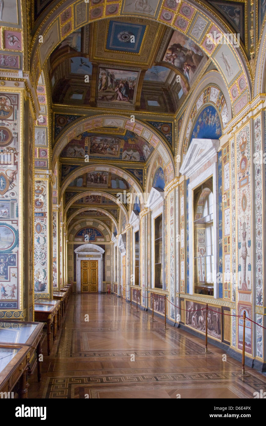 Raffaello affreschi immagini e fotografie stock ad alta risoluzione - Alamy