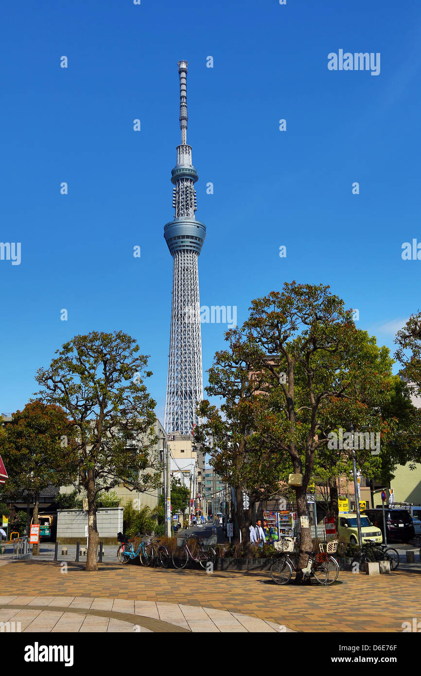 Tokyo tower und tokyo skytree immagini e fotografie stock ad alta ...