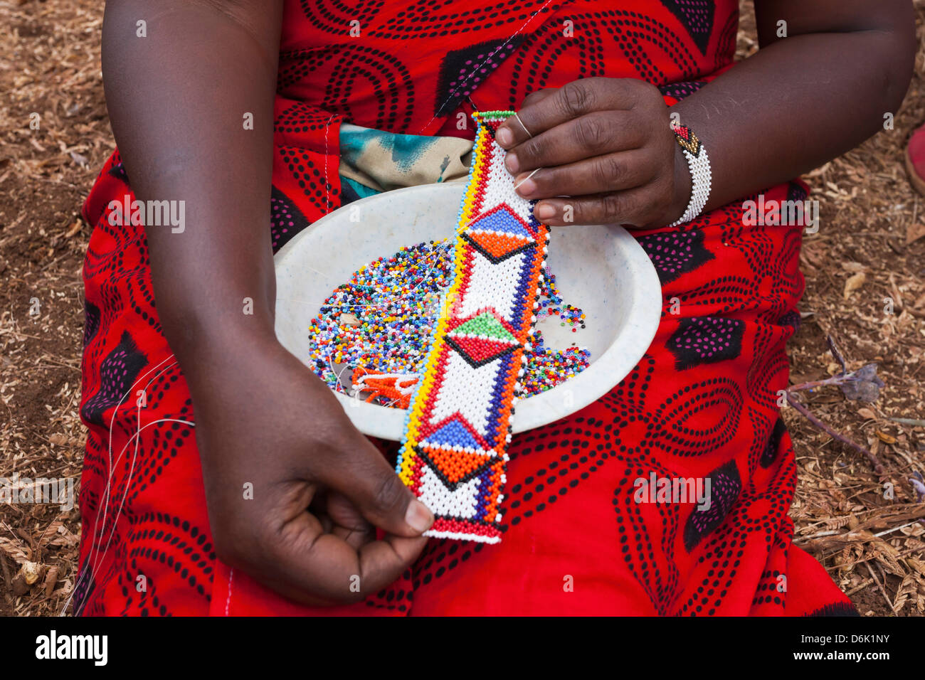 Maasai beadwork kenya immagini e fotografie stock ad alta risoluzione ...