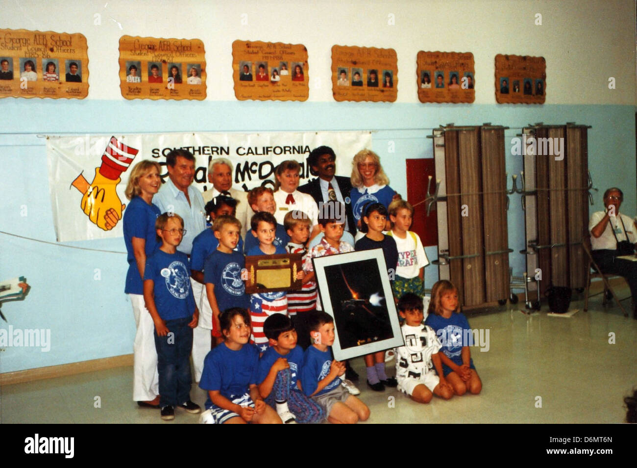 La Wally Schirra Special Collection presenta una vasta gamma di cimeli ...