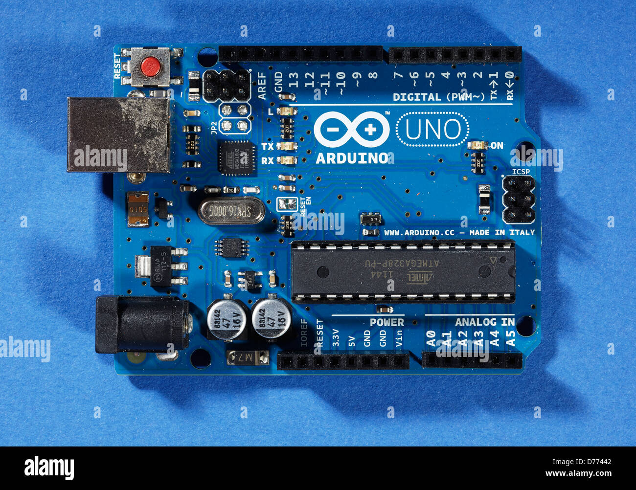 Scheda arduino immagini e fotografie stock ad alta risoluzione - Alamy