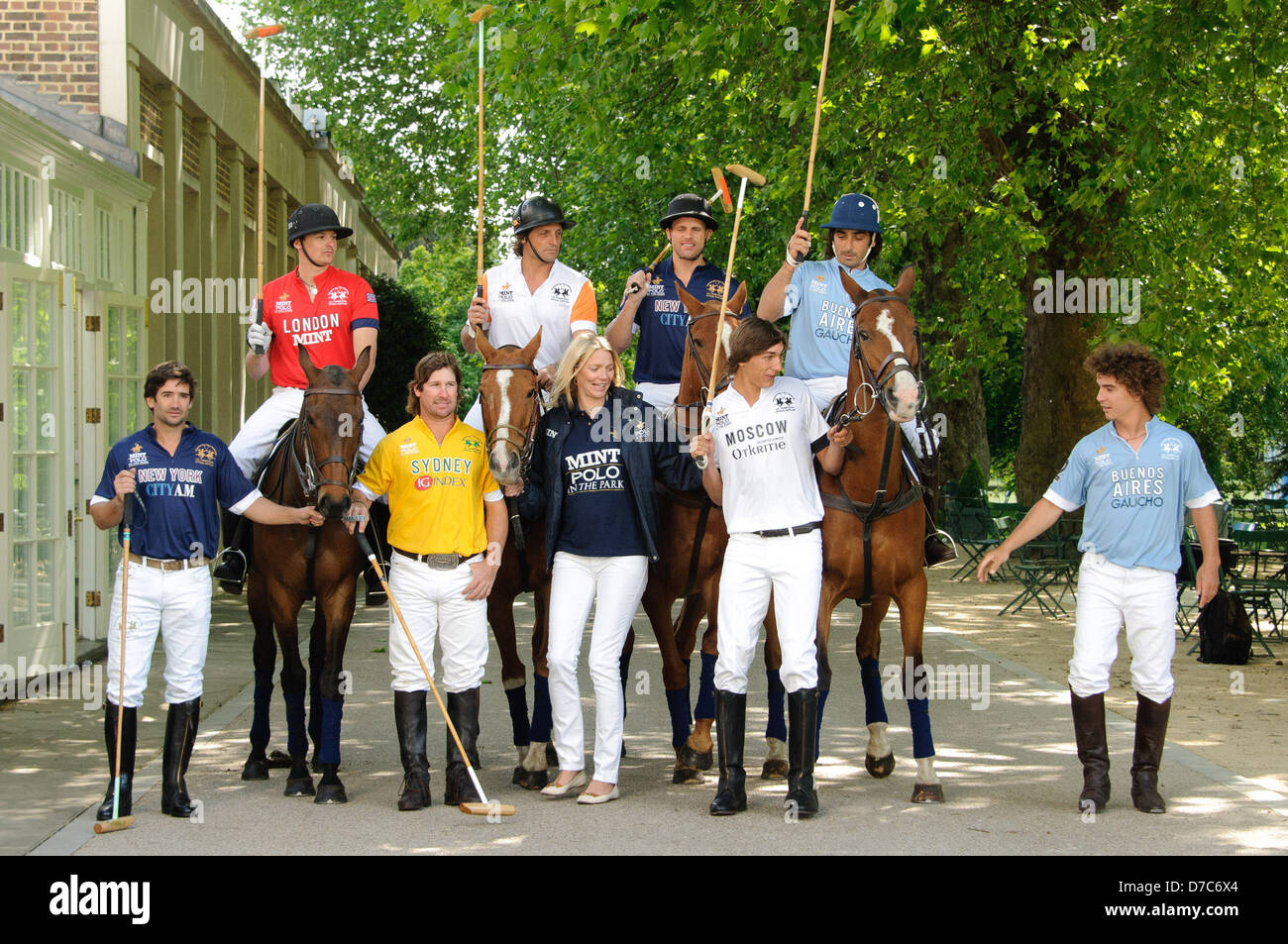 Andrea Vianini e Jodie Kidd Jodie Kidd arriva nella gazzetta Harrods ...