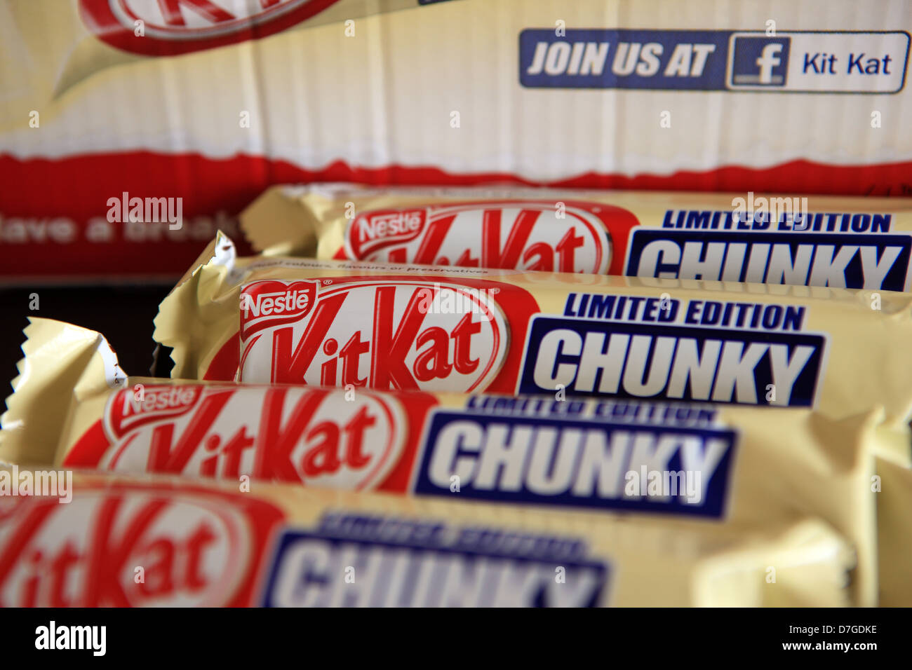 Kitkat biscuit immagini e fotografie stock ad alta risoluzione - Alamy