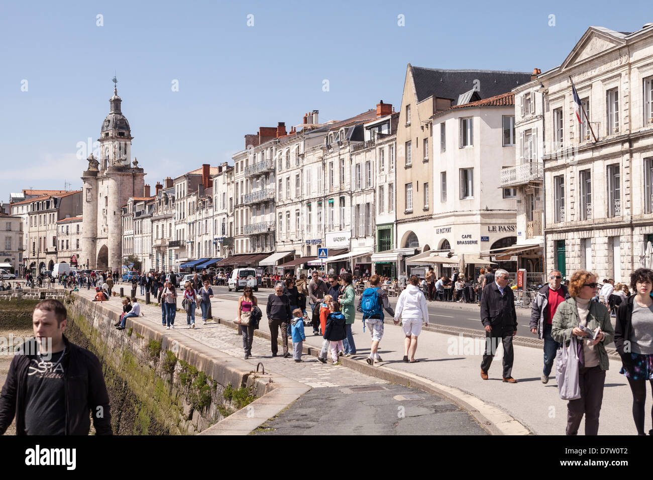 Quai de la marine immagini e fotografie stock ad alta risoluzione - Alamy
