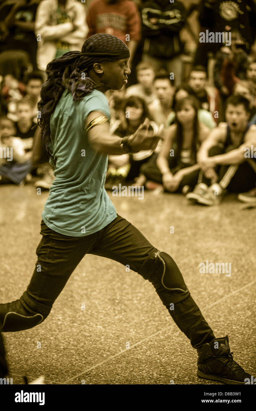 Break dance immagini e fotografie stock ad alta risoluzione - Alamy