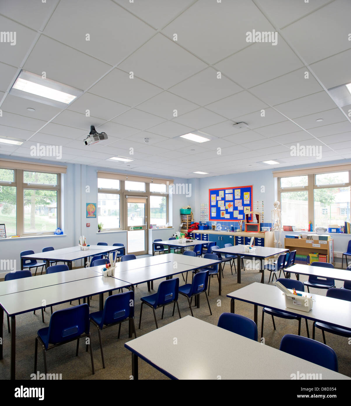 Aula scolastica immagini e fotografie stock ad alta risoluzione - Alamy