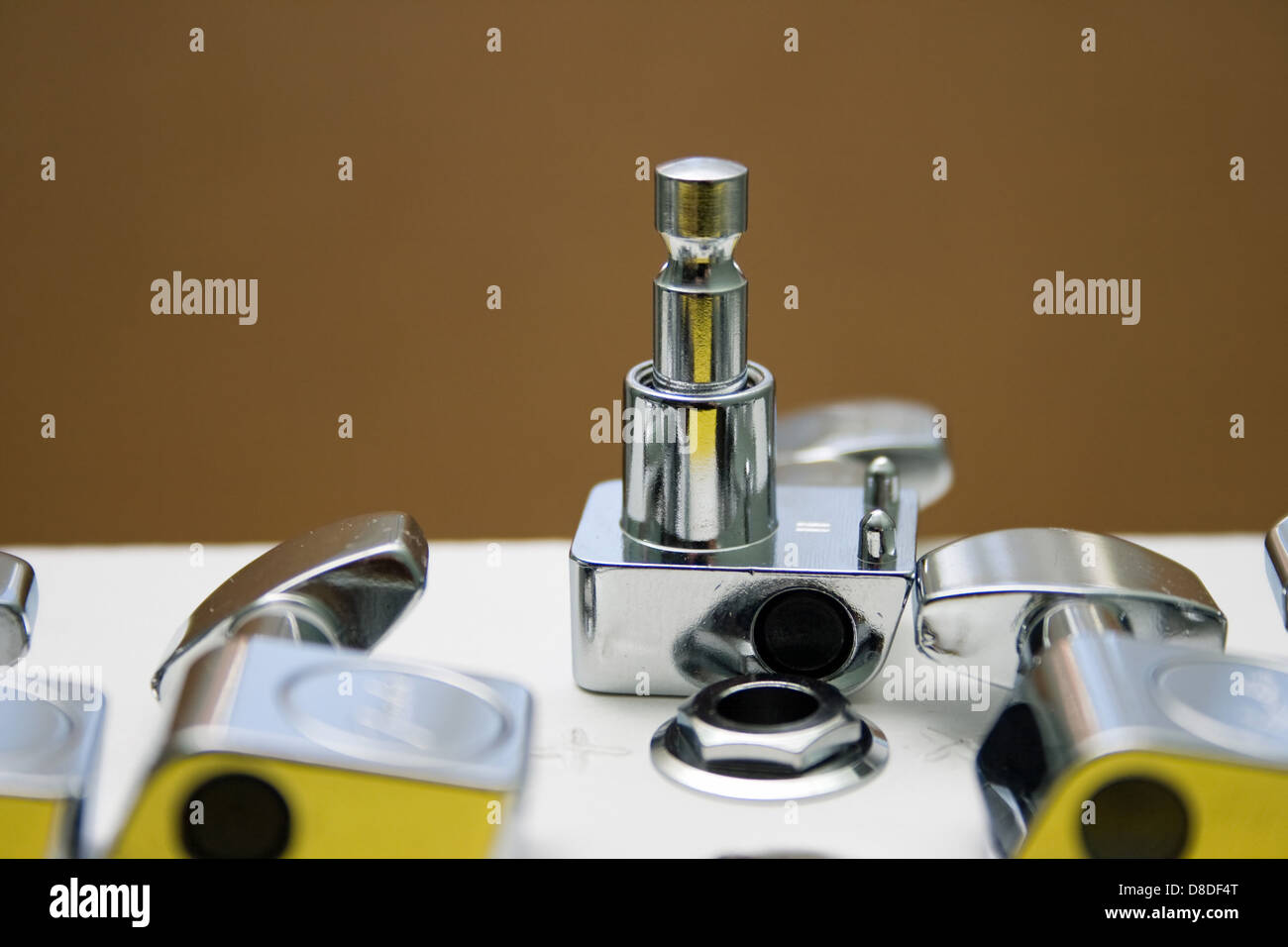 Teste di chitarra immagini e fotografie stock ad alta risoluzione - Alamy