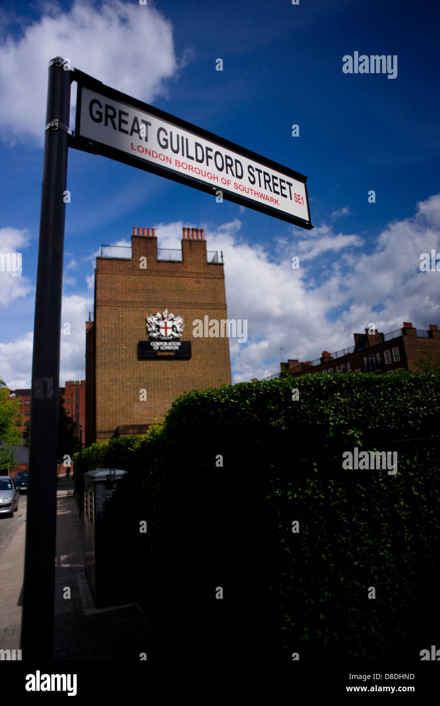 Guildford street sign immagini e fotografie stock ad alta risoluzione ...