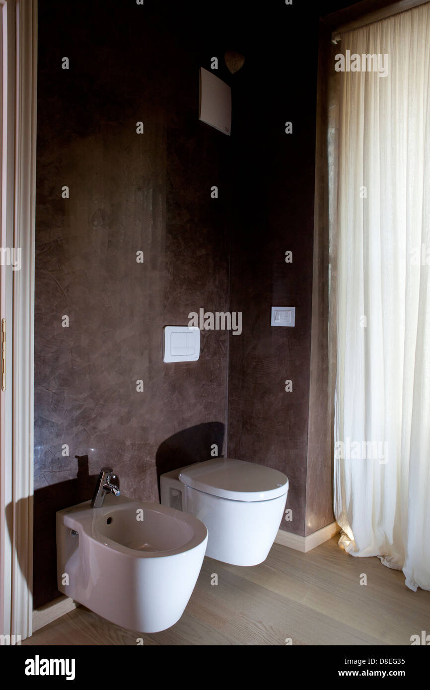 Bidet bagno immagini e fotografie stock ad alta risoluzione - Alamy