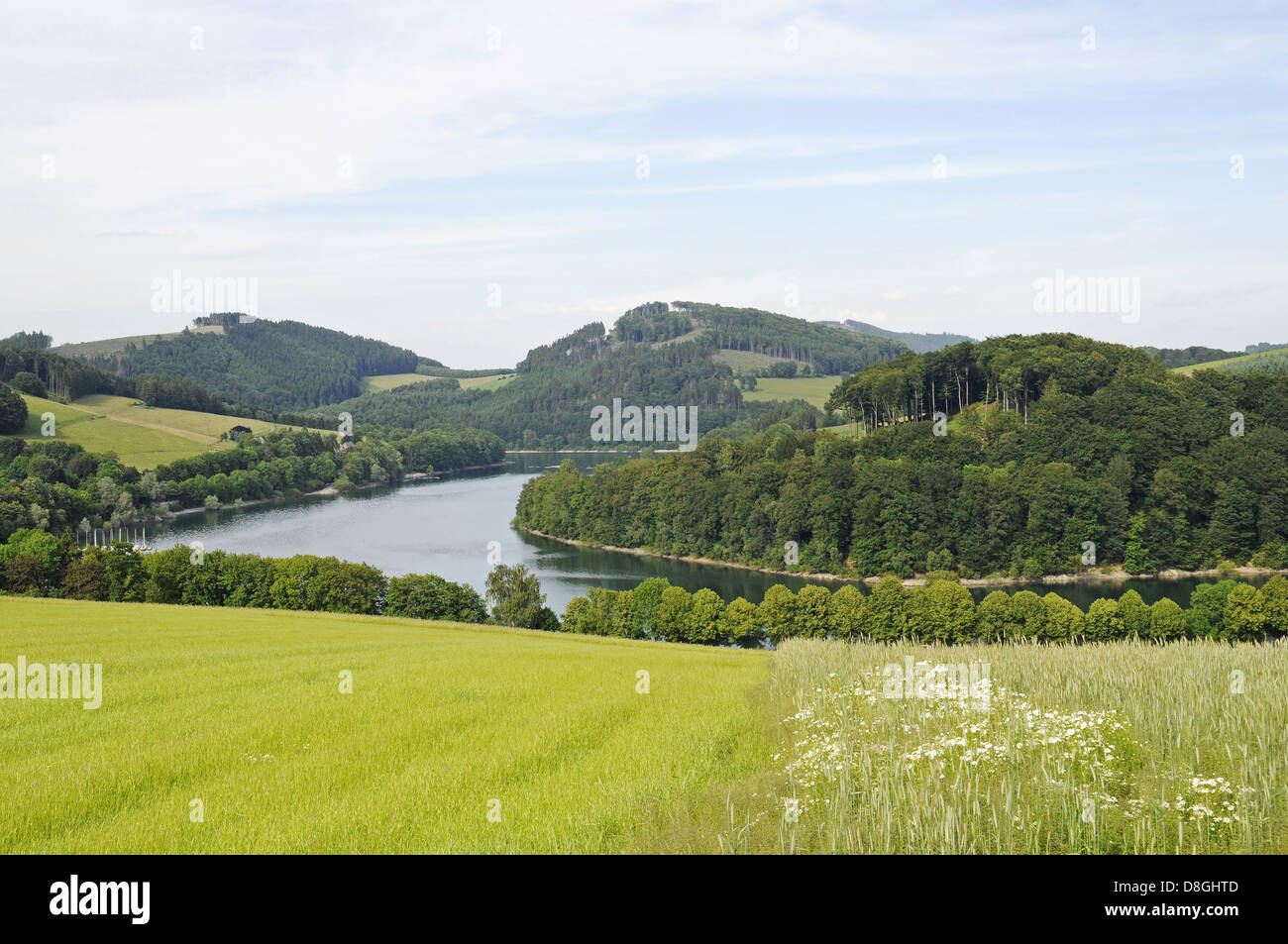 Lago hennesee meschede immagini e fotografie stock ad alta risoluzione ...