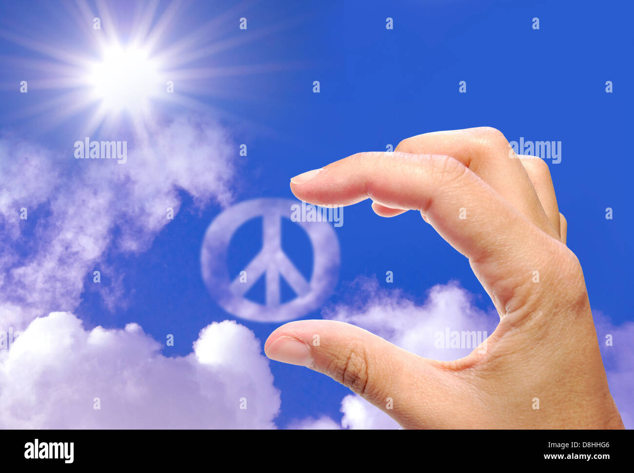 Simbolo di Pace fatta da nuvole Foto stock - Alamy