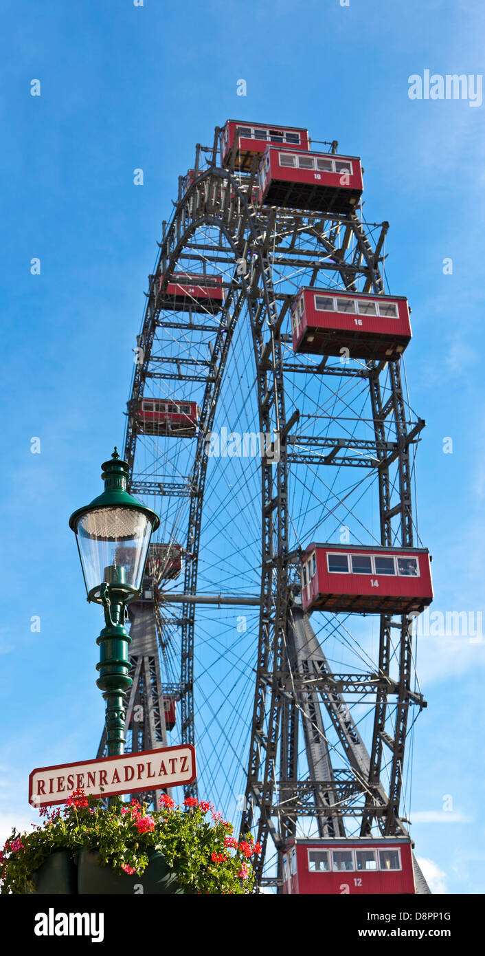 Ruota di vienna immagini e fotografie stock ad alta risoluzione - Alamy