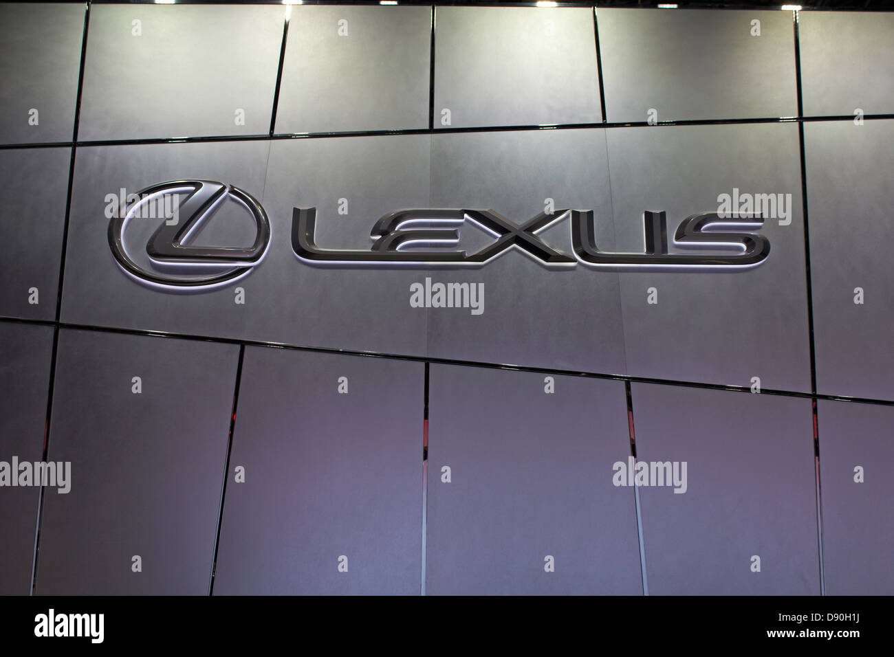 Lexus logo immagini e fotografie stock ad alta risoluzione - Alamy