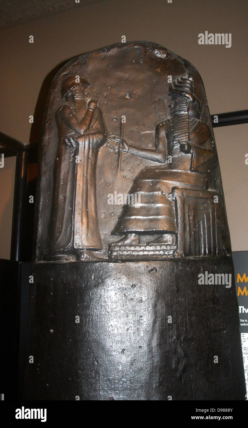 Stele che mostra parte del codice di hammurabi codex hammurabi immagini ...