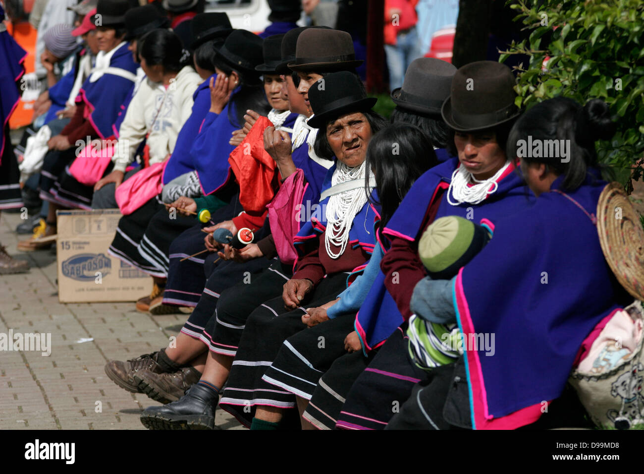 Guambiano colombia immagini e fotografie stock ad alta risoluzione - Alamy