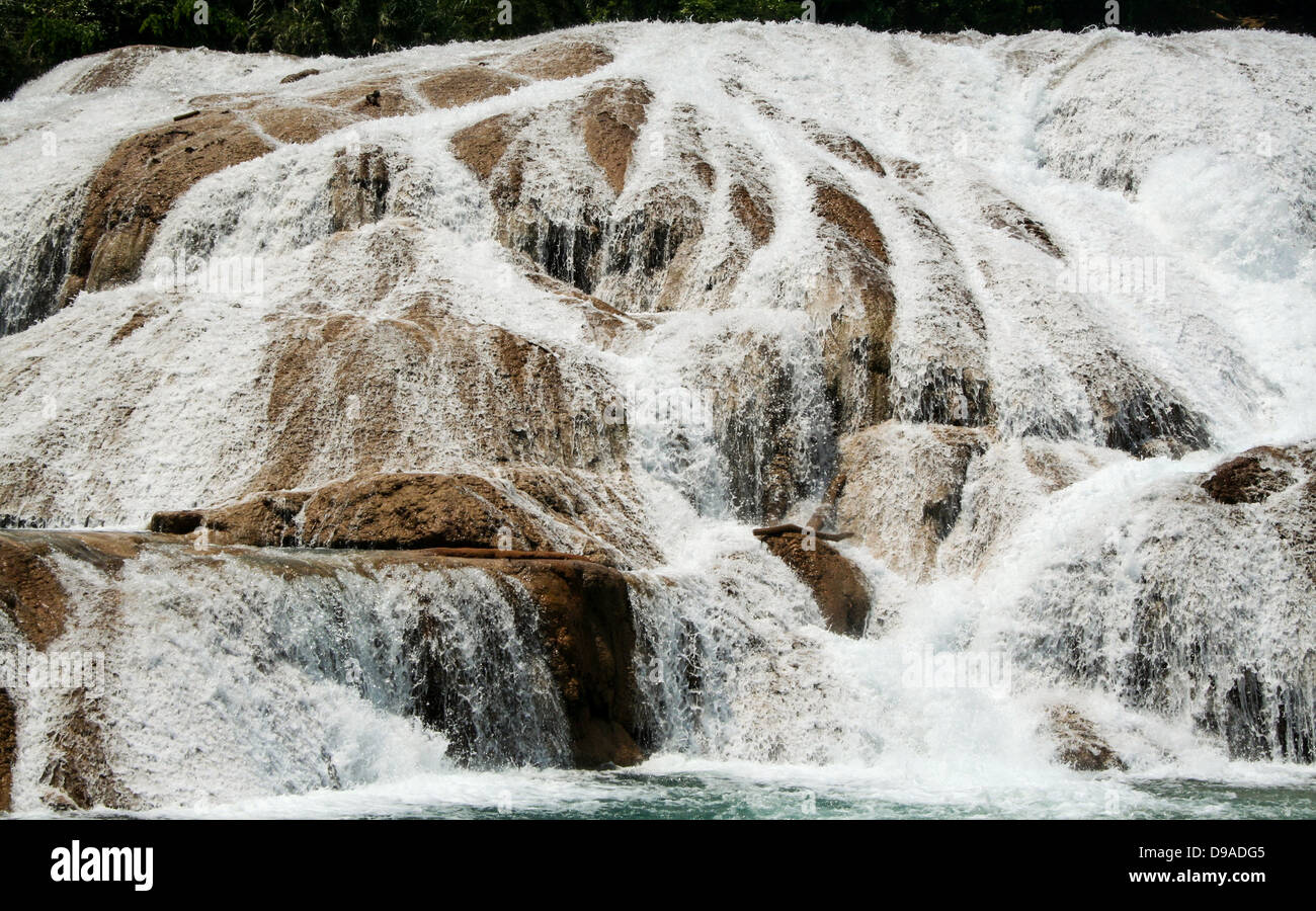 Cataratas de agua azul immagini e fotografie stock ad alta risoluzione ...