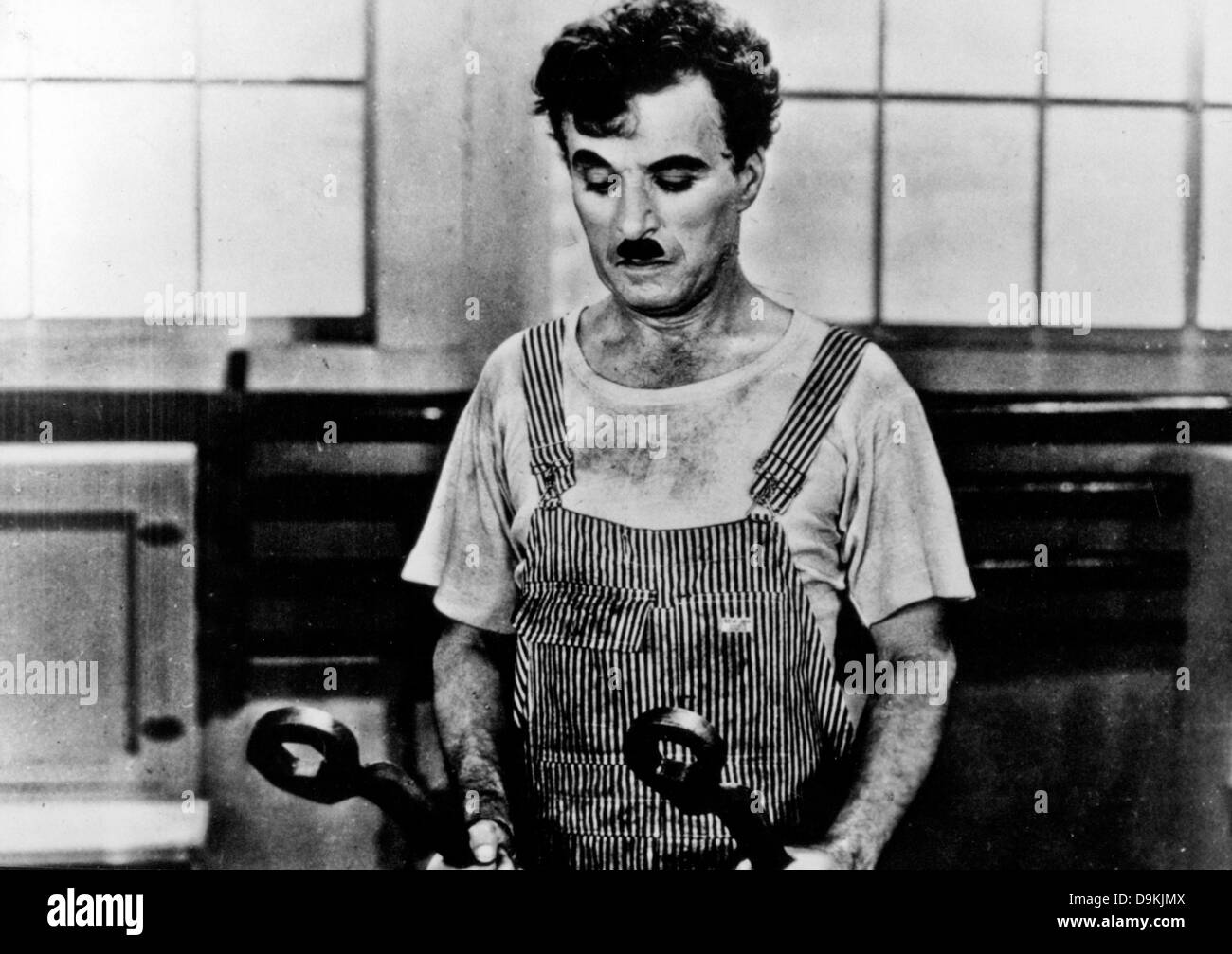 Charlot tempi moderni charlie chaplin immagini e fotografie stock ad ...