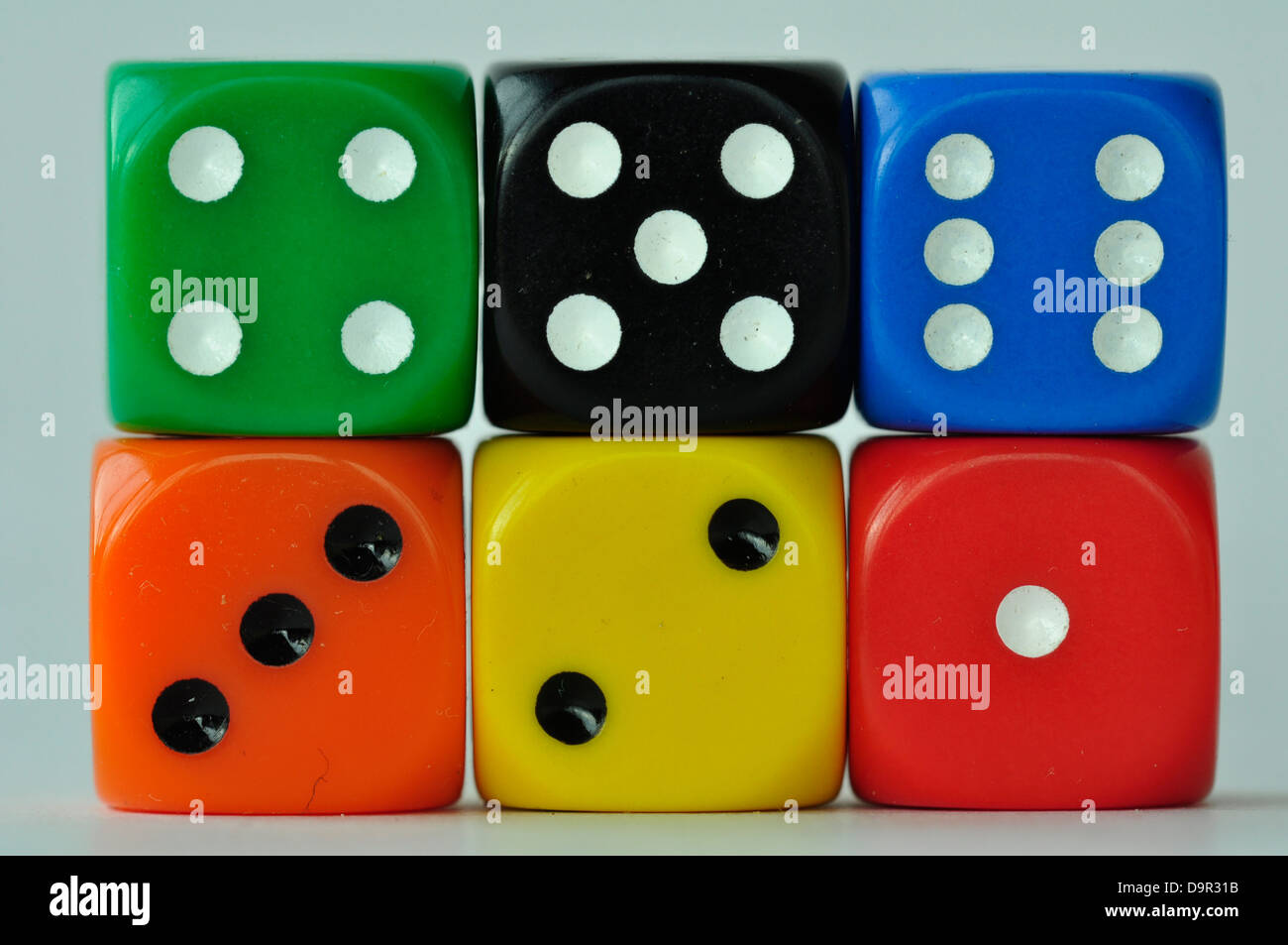 Faccia a dadi immagini e fotografie stock ad alta risoluzione - Alamy