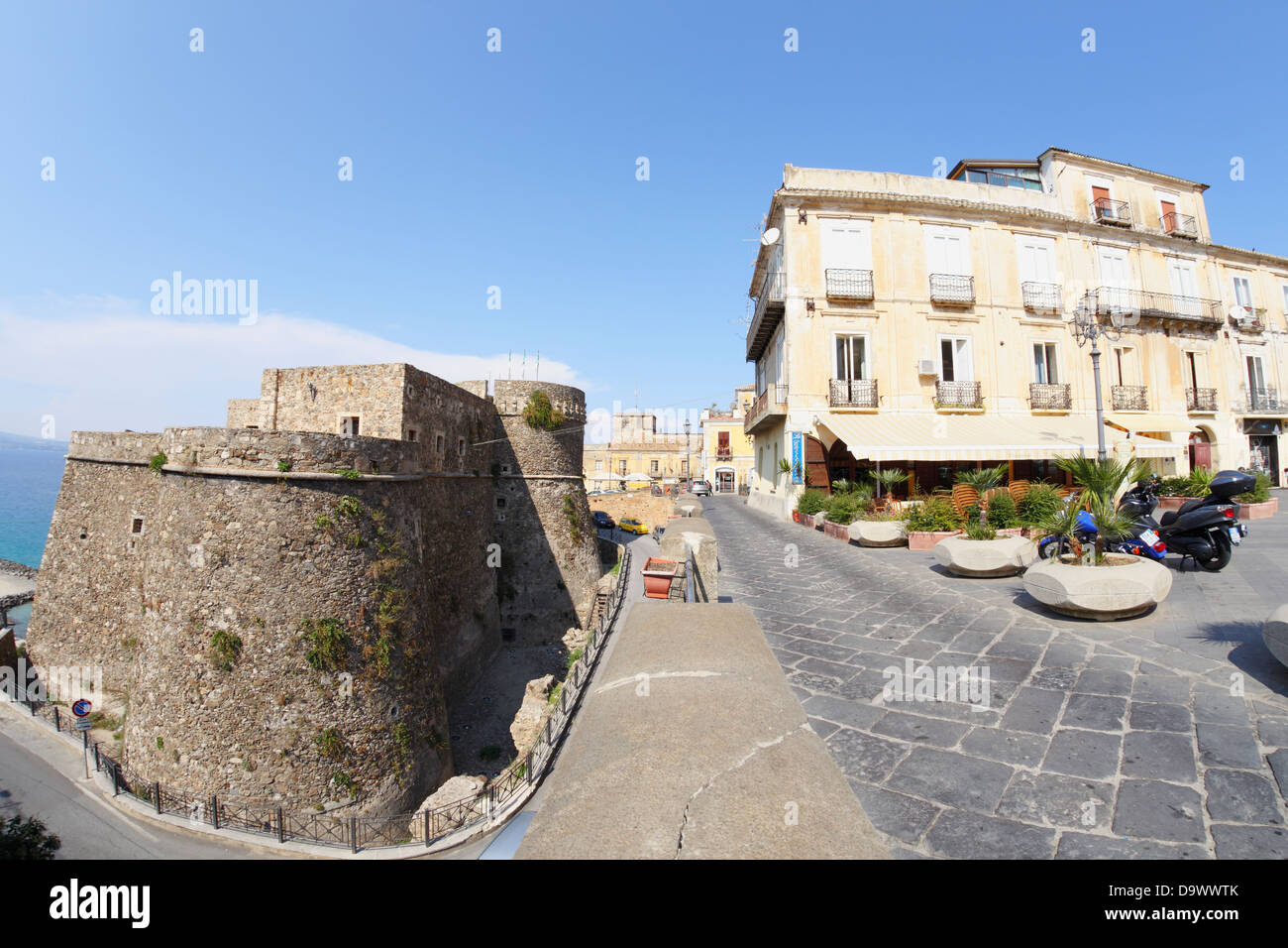 Pizzo calabro square immagini e fotografie stock ad alta risoluzione ...