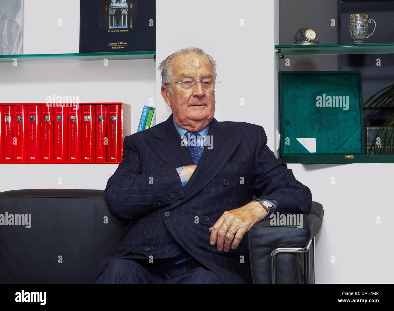 King albert ii of belgium immagini e fotografie stock ad alta ...