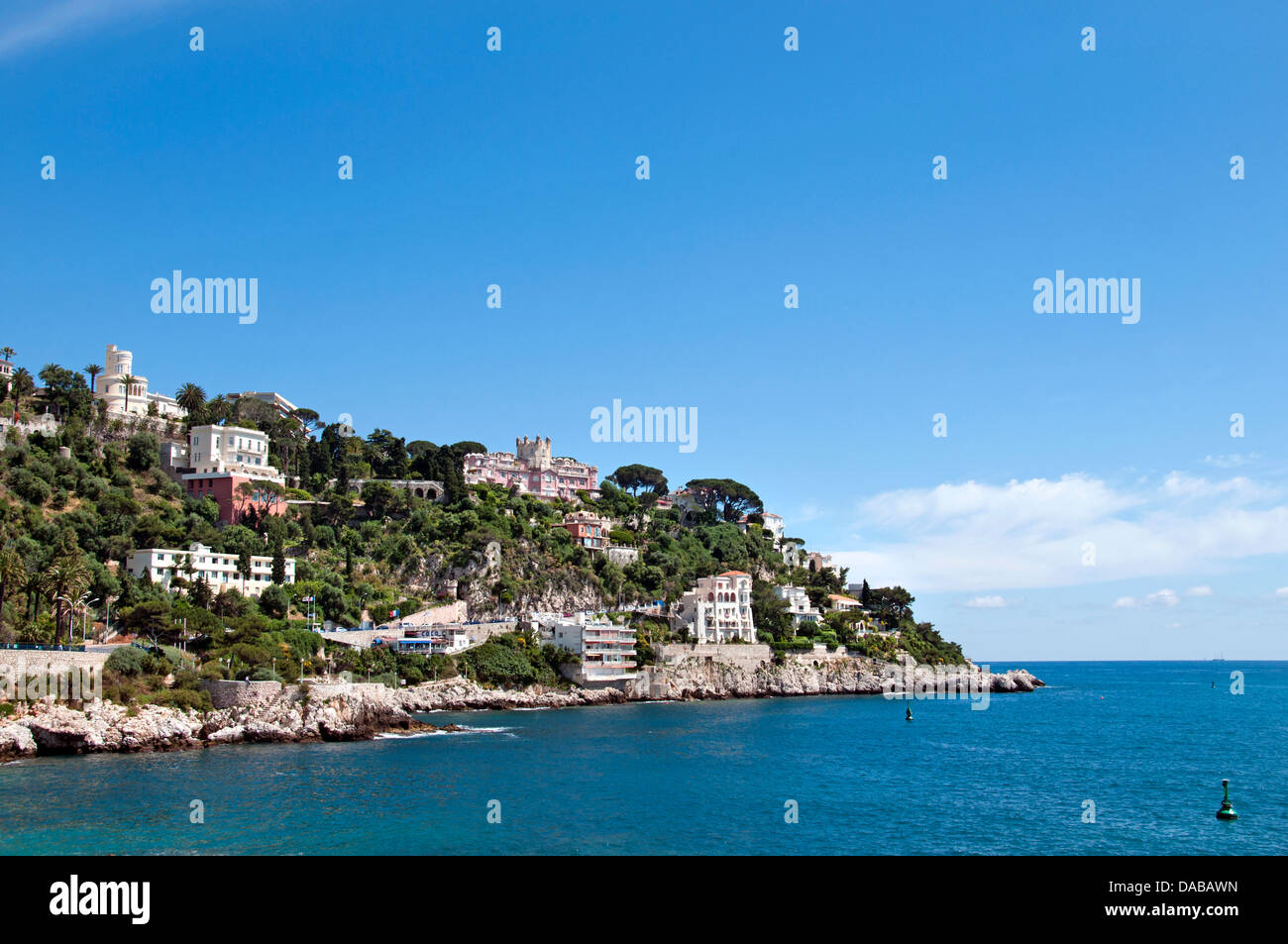 La spiaggia e il mare a Nizza Vecchia ( sfondo Av Jean Lorrain e Parc ...