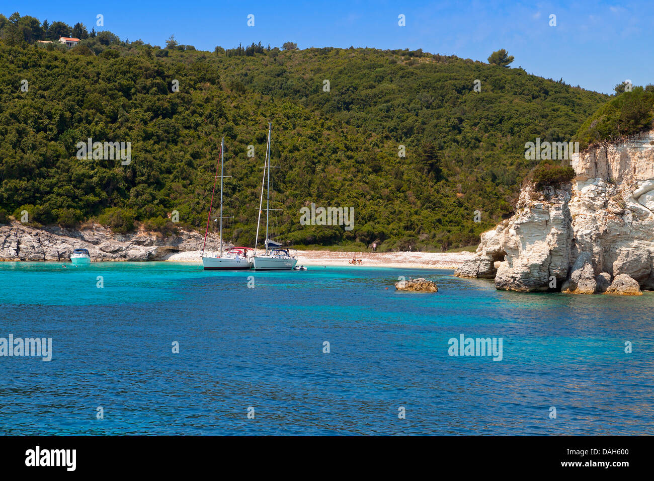 Isola nel mar ionio immagini e fotografie stock ad alta risoluzione - Alamy