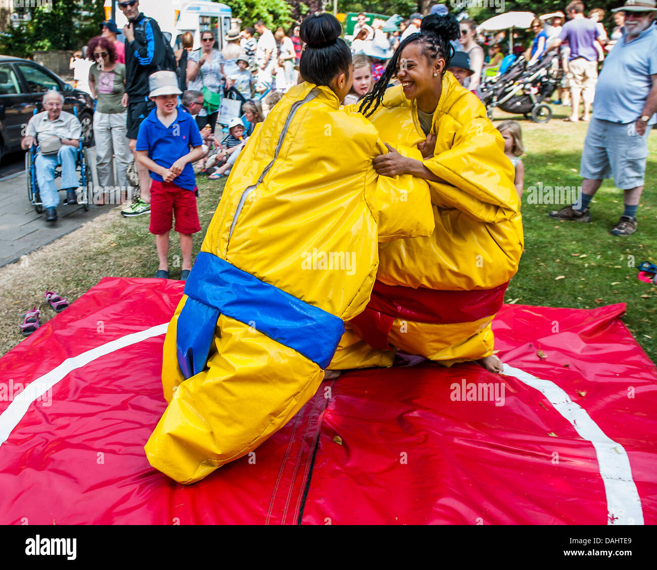 Abiti di lotta di sumo immagini e fotografie stock ad alta risoluzione ...