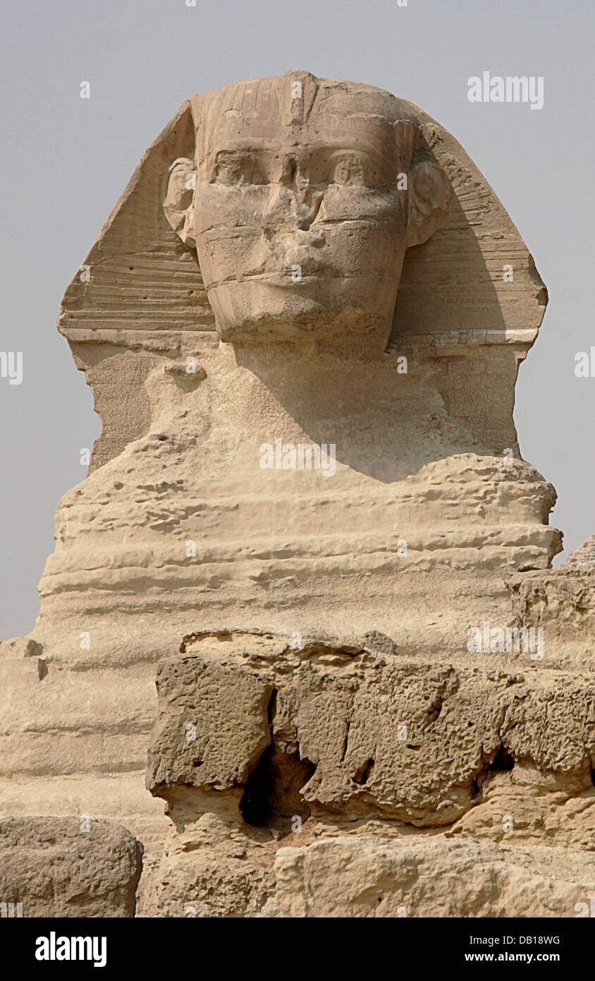 La foto mostra la Grande Sfinge nel complesso della Piramide di Giza in ...