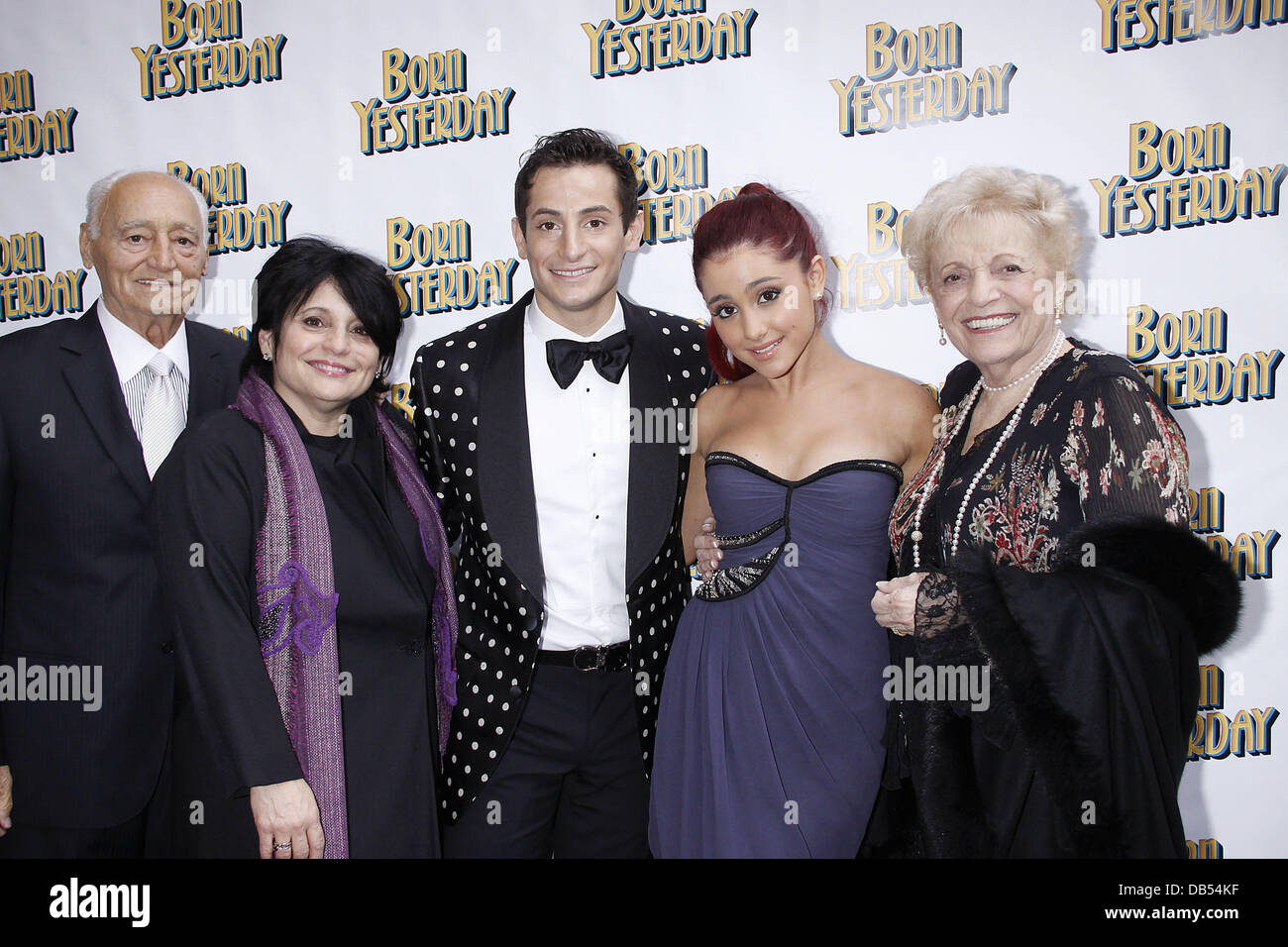 Frankie grande and joan grande immagini e fotografie stock ad alta ...