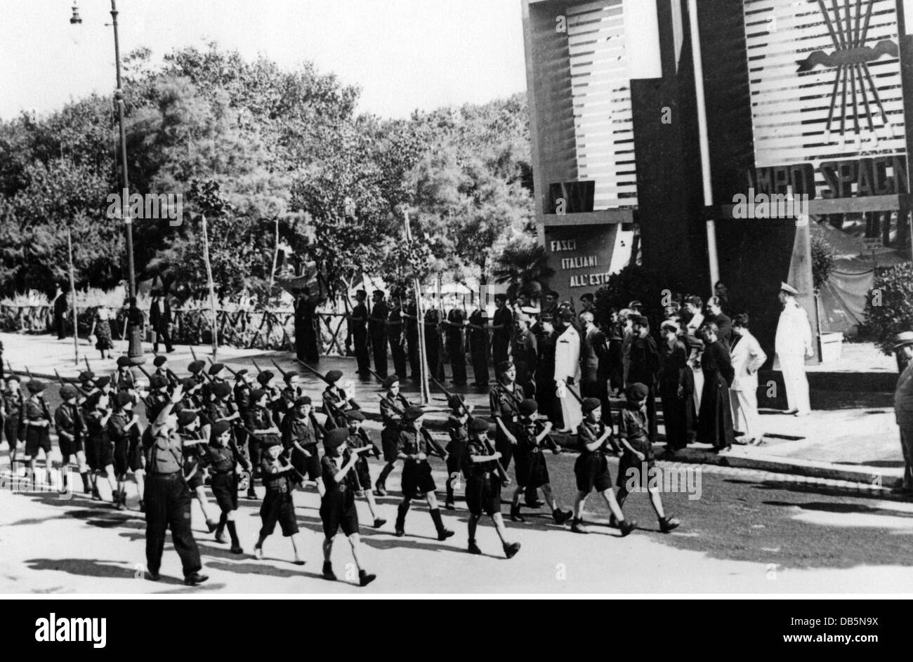 Geografia / viaggi, Italia, politica, il fascismo, Spagnolo Falangists ...