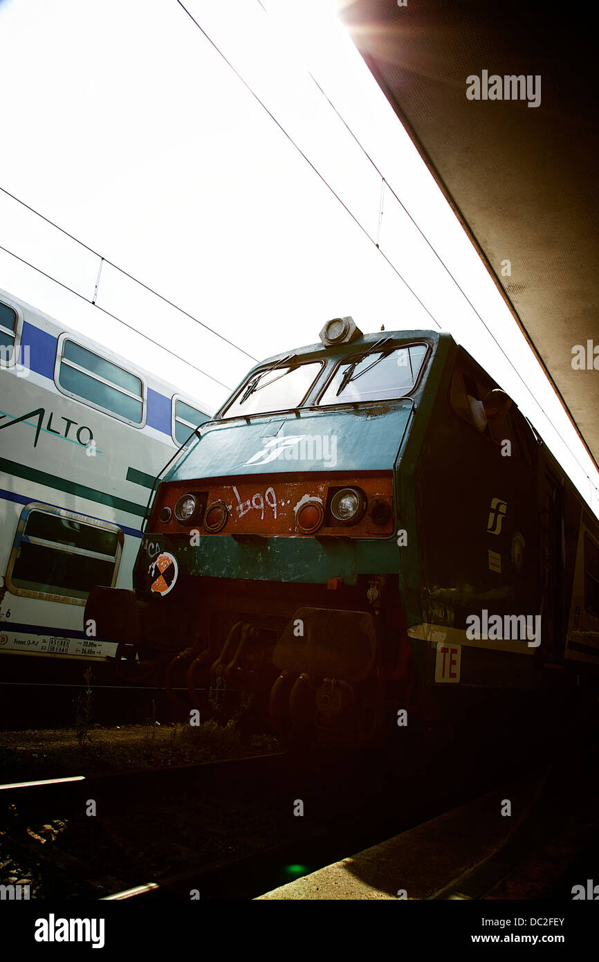 Italo treno immagini e fotografie stock ad alta risoluzione - Alamy