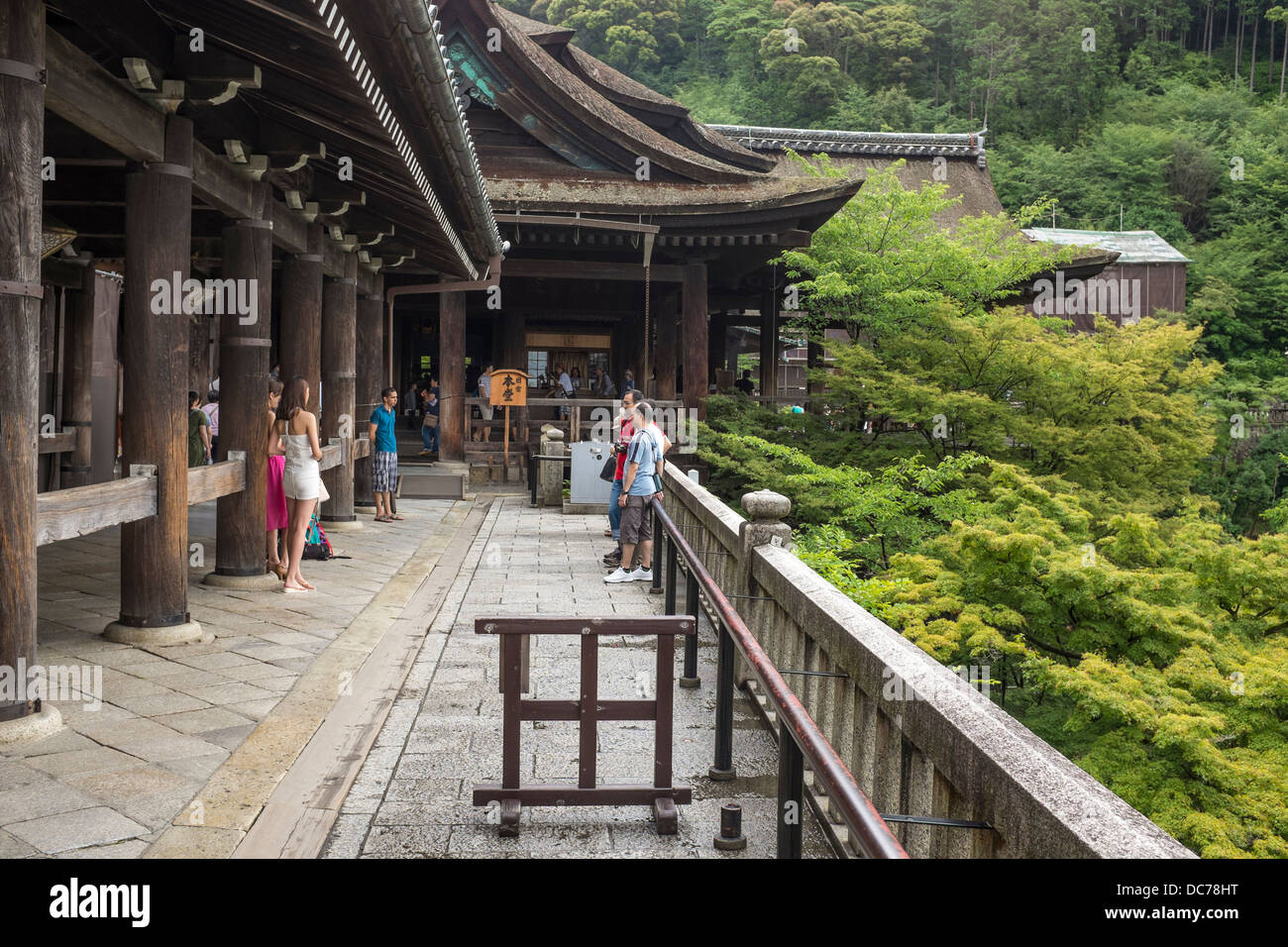 Kiyomizu dera temple kyoto immagini e fotografie stock ad alta ...