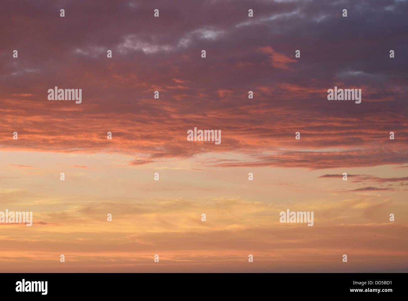 Cielo crepuscolare immagini e fotografie stock ad alta risoluzione - Alamy