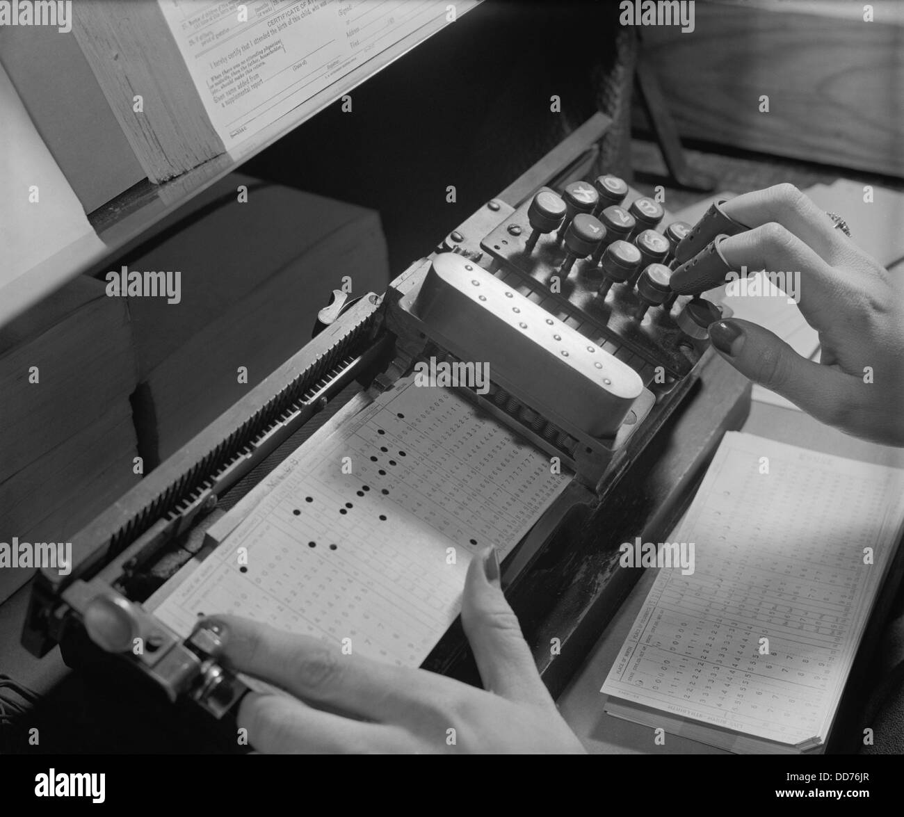 Schede Perforate Per Computer Immagini e Fotos Stock - Alamy